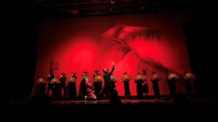 Hadirkan Lakon Dajang Rindoe, UKMBS Unila Hipnotis Ratusan Penonton di ...