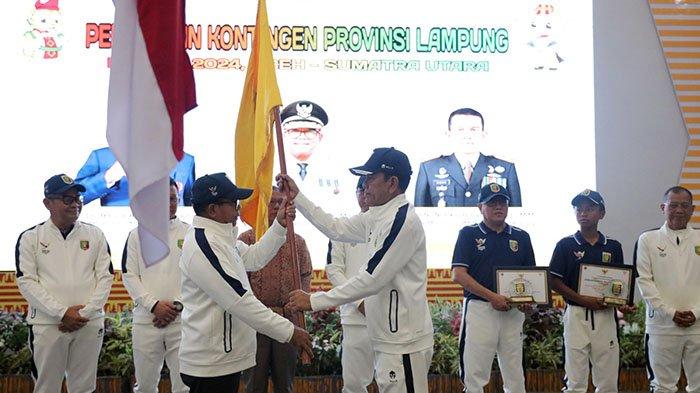 Pj Gubernur Samsudin Lepas Kontingen Lampung di PON Aceh-Sumut 2024, Target 35 Emas ...