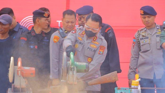 Ratusan Senpi Rakitan dan Amunisi Dimusnahkan Polda Lampung - Tribunlampung.co.id