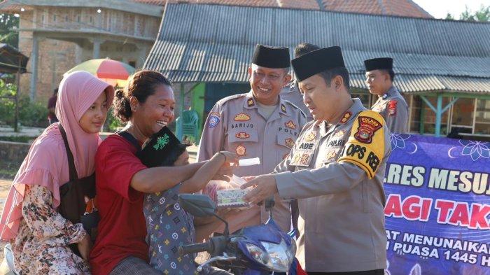 Polres Mesuji Polda Lampung Berbagi Takjil Ketiga Kalinya di Bulan ... Polres Mesuji Polda Lampung Berbagi Takjil Ketiga Kalinya di Bulan ...