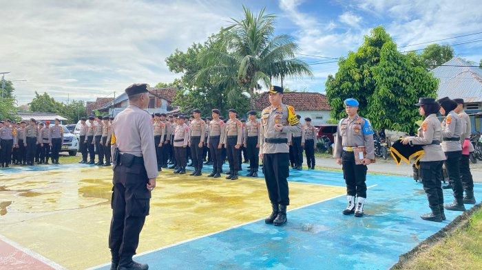 Polres Pesisir Barat Polda Lampun Apel Pergeseran Pasukan Operasi Mantap Praja Krakatau 2024 ...
