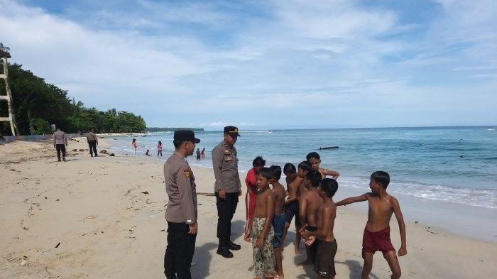 Polres Pesisir Barat Patroli Tempat Wisata Pantai - Tribunlampung.co.id