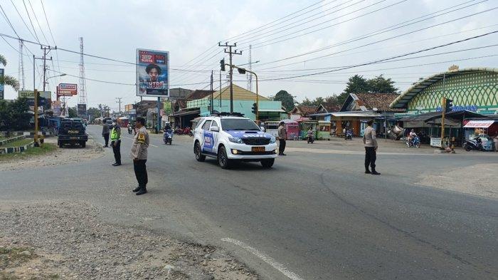 Polres Pringsewu Gelar Patroli di Jalan Protokol, Pastikan Mobilitas WSL Krui Pro 2024 Lancar ...
