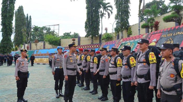Kapolres Tanggamus Polda Lampung Pimpin Apel Pergeseran Pasukan ... Kapolres Tanggamus Polda Lampung Pimpin Apel Pergeseran Pasukan ...