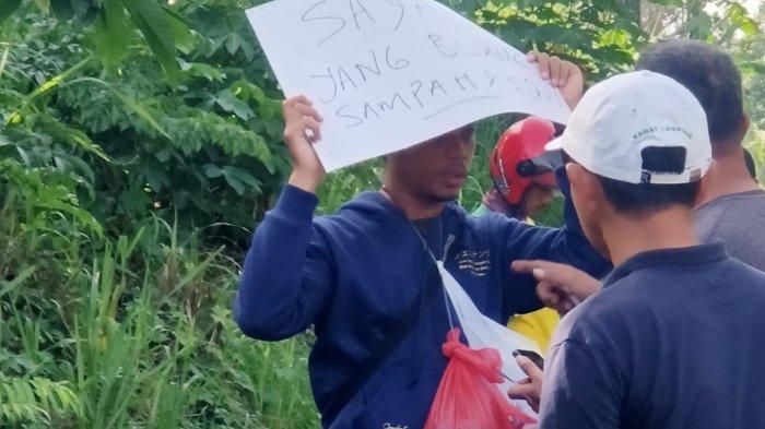 Pria Bandar Lampung Minta Maaf Usai Dipergoki Buang Sampah Sembarangan di Pesawaran ...