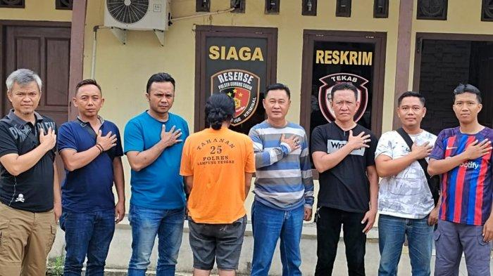 Nekat Bobol Balai Kampung, Pria Paruh Baya Ditangkap Polsek Gunung ... Nekat Bobol Balai Kampung, Pria Paruh Baya Ditangkap Polsek Gunung ...