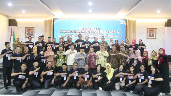 Kakanwil Lampung Puji Raharjo Dorong Guru Jadi Teladan Toleransi di ...