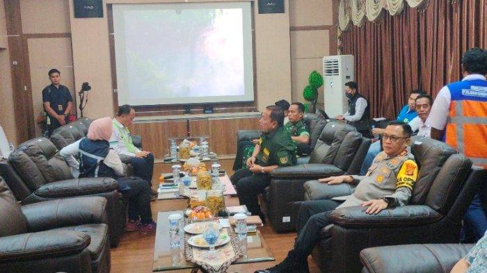 Breaking News Gubernur hingga ASDP Rakor Penanganan Puncak Arus Balik Lebaran - Tribunlampung.co.id