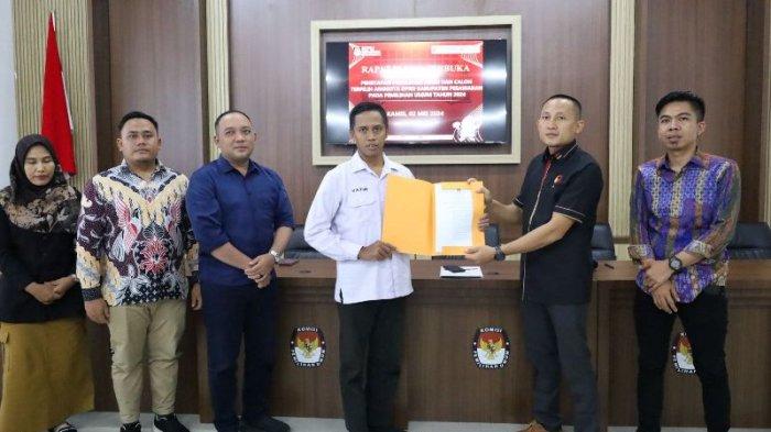 KPU Resmi Tetapkan 40 Caleg Terpilih Anggota DPRD Pesawaran - Tribunlampung.co.id