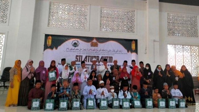 Majelis Taklim Muslimat An-Nubuwwah dan Al-Hidayah Negara Ratu Santuni Ratusan Anak Yatim ...