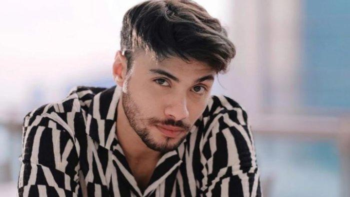 Refal Hady Banyak Belajar Kehidupan dari Bermain Film Cinta Tak Pernah ...