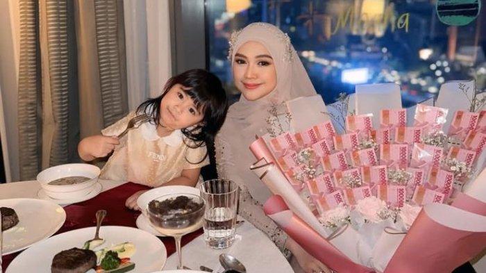 Ria Ricis Tertarik Adopsi Bayi Laki-laki, Turuti Keinginan Moana ...