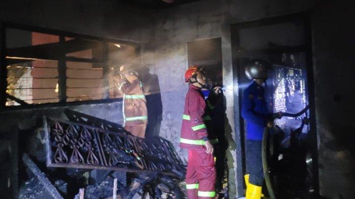 Diduga Korsleting Listrik, Rumah Warga di Bandar Lampung Ludes Terbakar - Tribunlampung.co.id