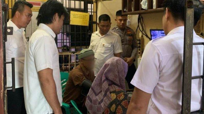 Jadi Tersangka Korupsi, Kakon Sukamernah Tanggamus Dilimpahkan ke Jaksa ...