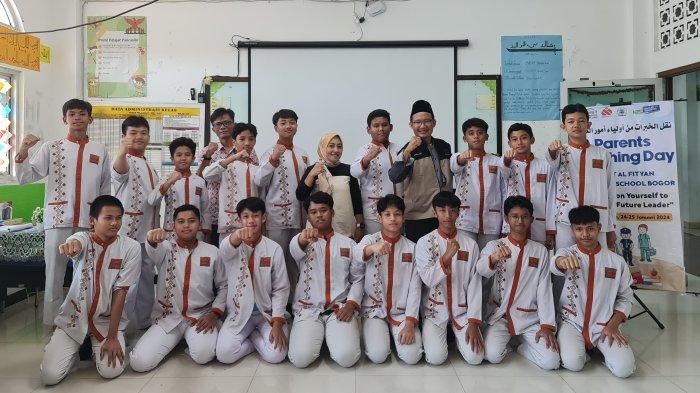 Parents Teaching Day 2024 di SMPIT Al-Fityan Boarding School Bogor ...