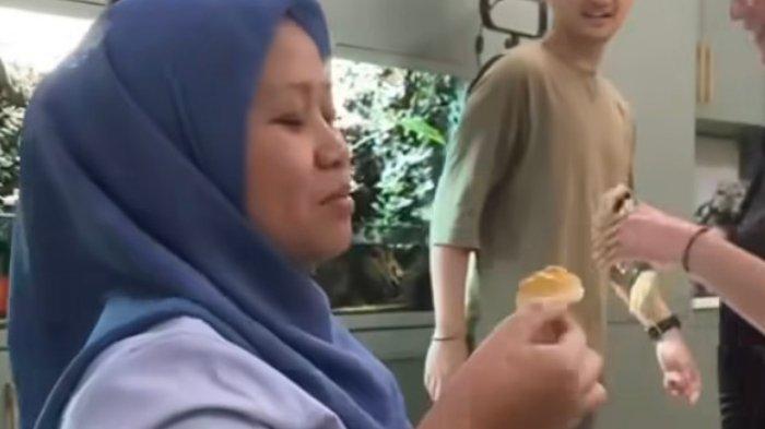 Sus Rini Panik Dapat Gift Paus Saat Live TikTok Bareng Rayyanza - Tribunlampung.co.id