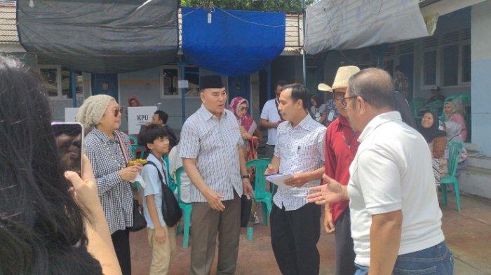 Mantan Gubernur Lampung Sjachroedin ZP Nyoblos di TPS 03 Rawa Laut ...