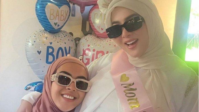 Anak Pertama Syahrini dan Reino Barack Cantik Bermata Sipit - Tribunlampung.co.id