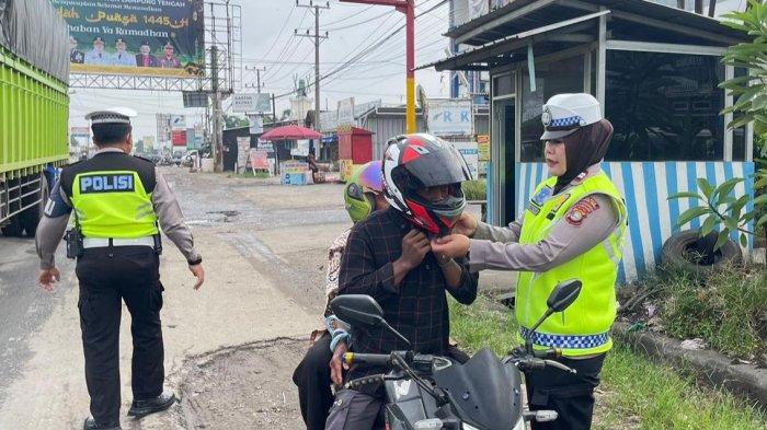 Teguran Simpatik Diberikan Polres Lamteng Polda Lampung ke Pelanggar ... Teguran Simpatik Diberikan Polres Lamteng Polda Lampung ke Pelanggar ...