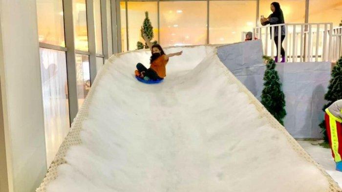 Tempat Wisata di Lampung, Asyiknya Main Salju di Trans Snow Lampung ...