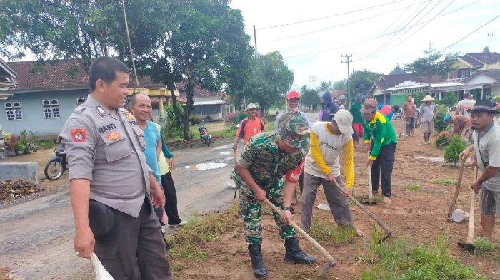 Jajaran Polda Lampung Junjung Tinggi Rasa Kebersamaan Lewat Gotong-Royong - Tribunlampung.co.id