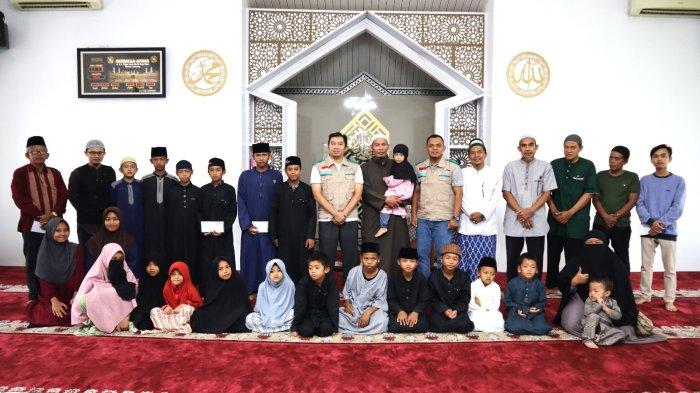Momen Ramadan, YBM PLN Santuni Hafidz Quran, Guru Ngaji, hingga Marbot Masjid di Lampung ...