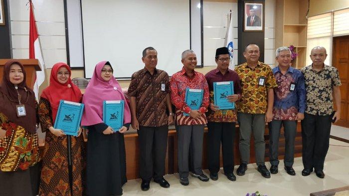 Pendaftaran Mahasiswa Baru D3 Farmasi Akfar Cefada di Lampung ...