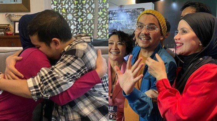 Pelukan Aldilla Jelita dan Indra Bekti Bukan Tanda Rujuk ... Pelukan Aldilla Jelita dan Indra Bekti Bukan Tanda Rujuk ...