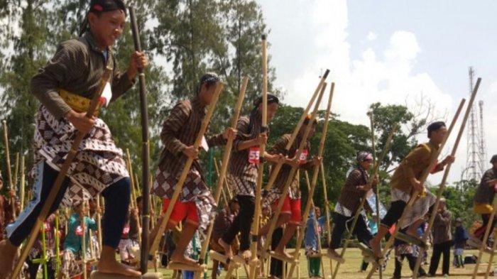 Apa Itu Egrang - Tribunlampung.co.id