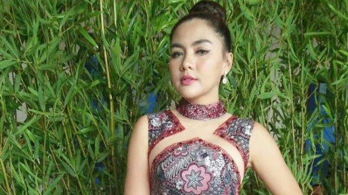 Artis Vicky Shu Kerap Alami Body Shaming hingga Menangis, Mengaku ...