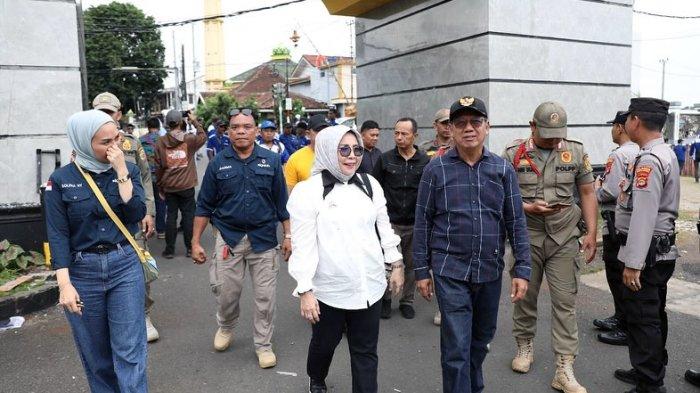 Ketua DPRD Lampung Mingrum Gumay Persamai Buruh Sampaikan Aspirasi Saat May Day - Tribunlampung ...