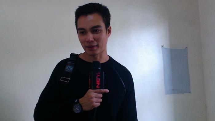 Baim Wong Langsung Terbang ke Solo Temui Bocah SD Viral Dipenuhi Kutu - Halaman all ...