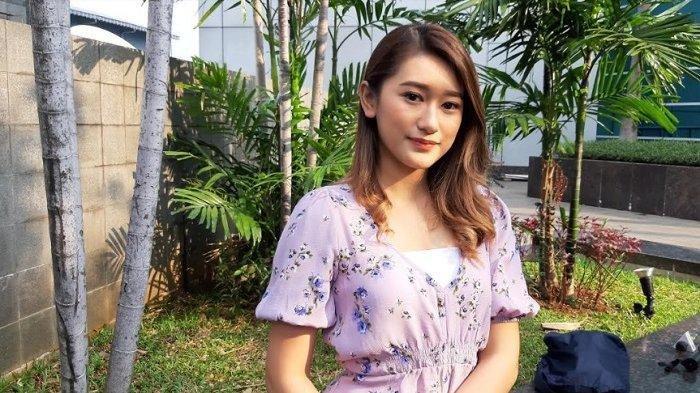 Biodata Amanda Caesa, Penyanyi yang juga Anak Perempuan Komedian Parto ...