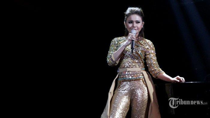 Biodata Rossa, Penyanyi Papan Atas Indonesia, Juri Indonesian Idol ...