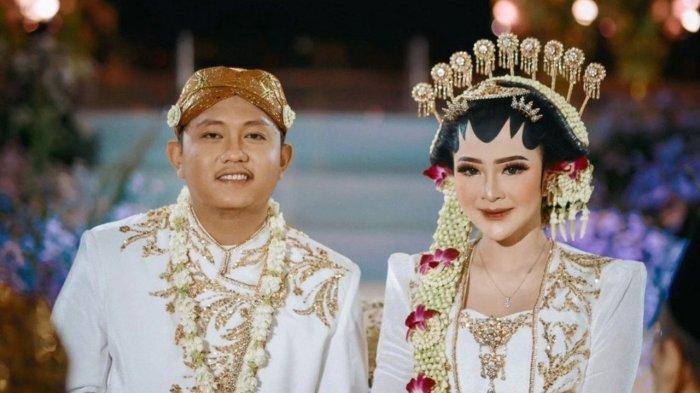 Bella Bonita Dituding Punya Hubungan dengan 'Pak Danan', IG Denny ...