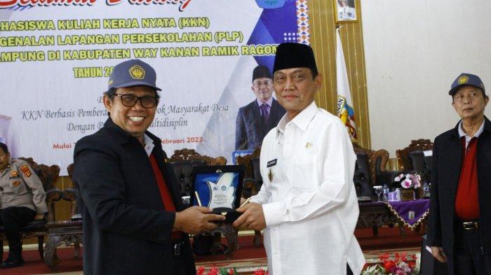 FKIP Unila Gelar Pelepasan dan Penyerahan Mahasiswa KKN dan PLP Periode I 2023 - Tribunlampung.co.id