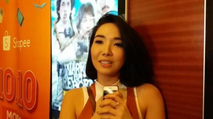 Gisel Akhirnya Nonton Video Syur Wanita Mirip Dirinya: Nonton Sendirian di Kamar, Geli Jadinya ...