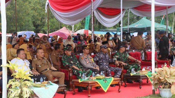 Kapolres Lampung Tengah Polda Lampung Hadiri Pembukaan TMMD Ke-119 T.A ... Kapolres Lampung Tengah Polda Lampung Hadiri Pembukaan TMMD Ke-119 T.A ...