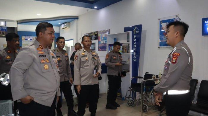 Sidak Pelayanan Publik, Wakapolresta Bandar Lampung Polda Lampung ... Sidak Pelayanan Publik, Wakapolresta Bandar Lampung Polda Lampung ...