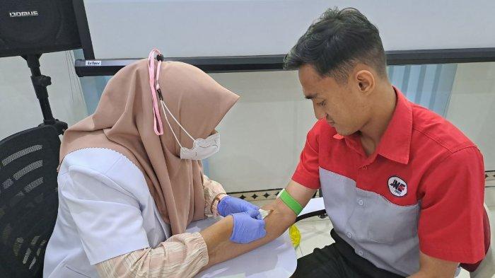 Jaga Kesehatan Karyawan, JNE Adakan Kegiatan Injeksi Vitamin C ...