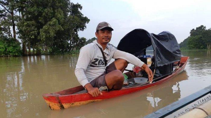 Kisah Sugiono Penjual Kopi Apung Dam Raman, Jajakan Kopi Sambil Mencari ...