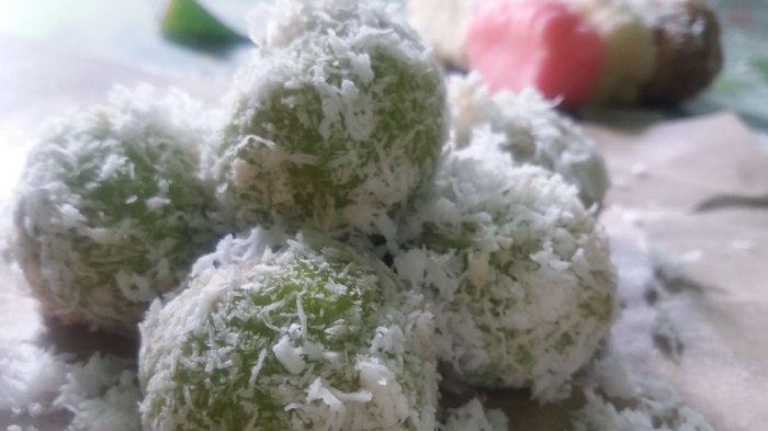 Cara Membuat Klepon Enak dan Tidak Pecah - Tribunlampung.co.id