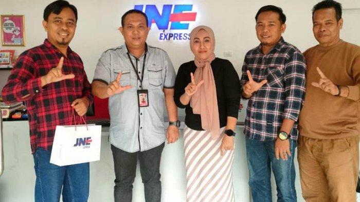 Pasarkan Produk UMKM Melalui Jaringan Digital, JNE Siap Berkolaborasi ...