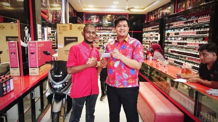 Warga Bandar Lampung dan Metro Raih Motor dari Undian Toko Parfum Paris ...