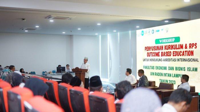Workshop Penyusunan Kurikulum Berbasis OBE, WR I UIN RIL : FEBI Dukung Akreditasi Internasional ...