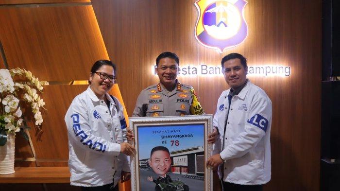 Kapolresta Bandar Lampung Terima Penghargaan Dari YLC Peradi, Ungkap Berbagi Kasus Hingga TPPO ...