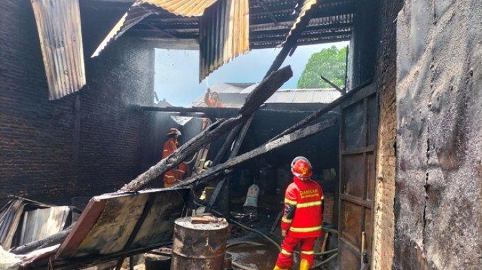 Kebakaran Pabrik Kerupuk Dipicu Percikan Api dari Tungku Penggorengan - Tribunlampung.co.id