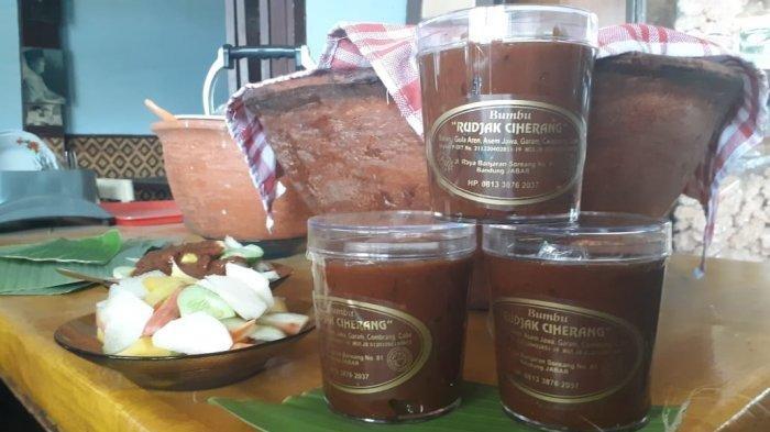 Tempat Wisata di Bandung, Nikmatnya Rudjak Ciherang yang Legendaris ...