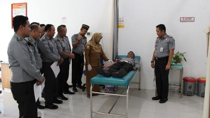 Gandeng RSUD ZAPA Way Kanan, Lapas Kelas II B Way Kanan Gelar Donor Darah - Tribunlampung.co.id