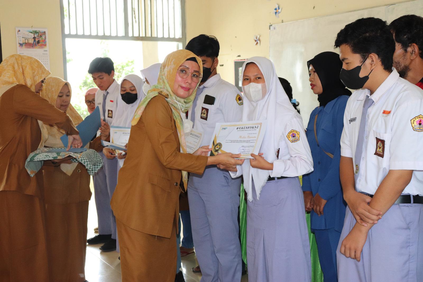 SMA Negeri 15 Bandar Lampung Beri Penghargaan Siswa yang Lulus SNBP ...